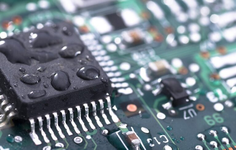Common Errors and Solutions in SMT PCB Assembly - Kingpcb